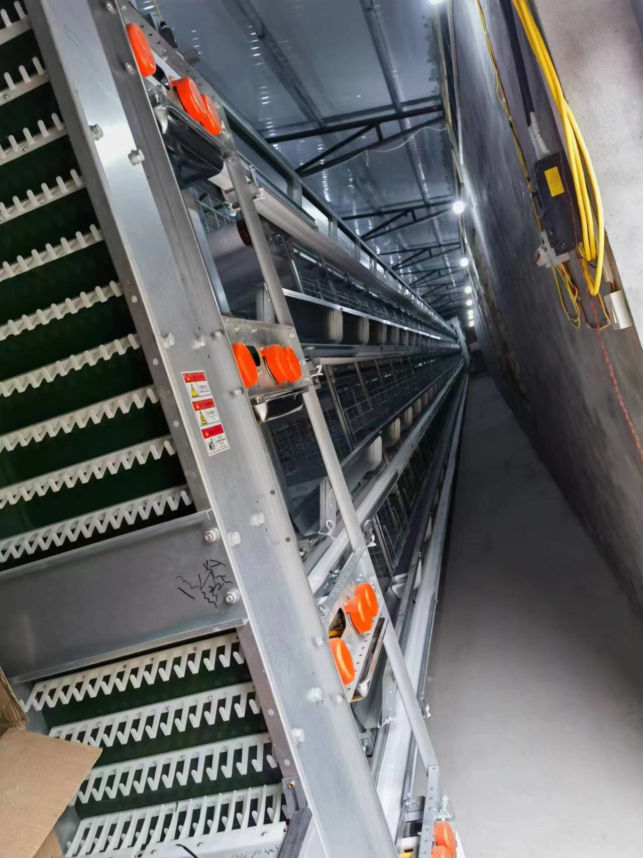 Galvanized A-Type Laying Hens 5-Layer Battery Cage And Automatic ...
